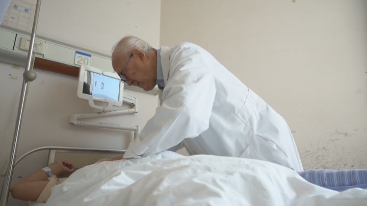 第一教育：《医德教育第一课》全国首讲，多位沪上名医大家讲述从医体验与感悟