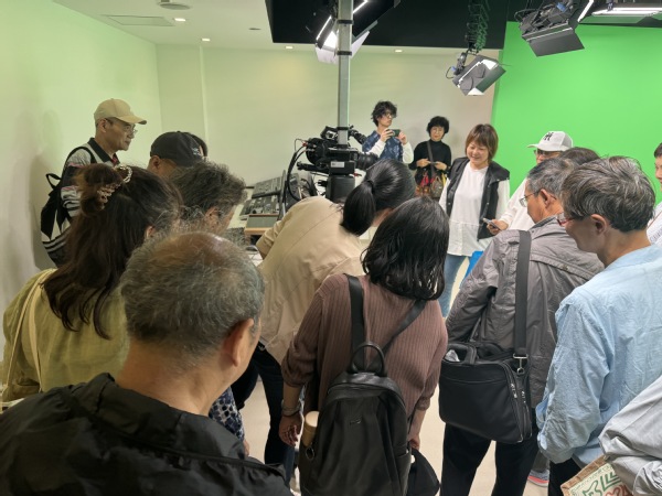 智慧生活，从指尖开始——上海老年大学“全民数字素养与技能提升专项行动”正式启动